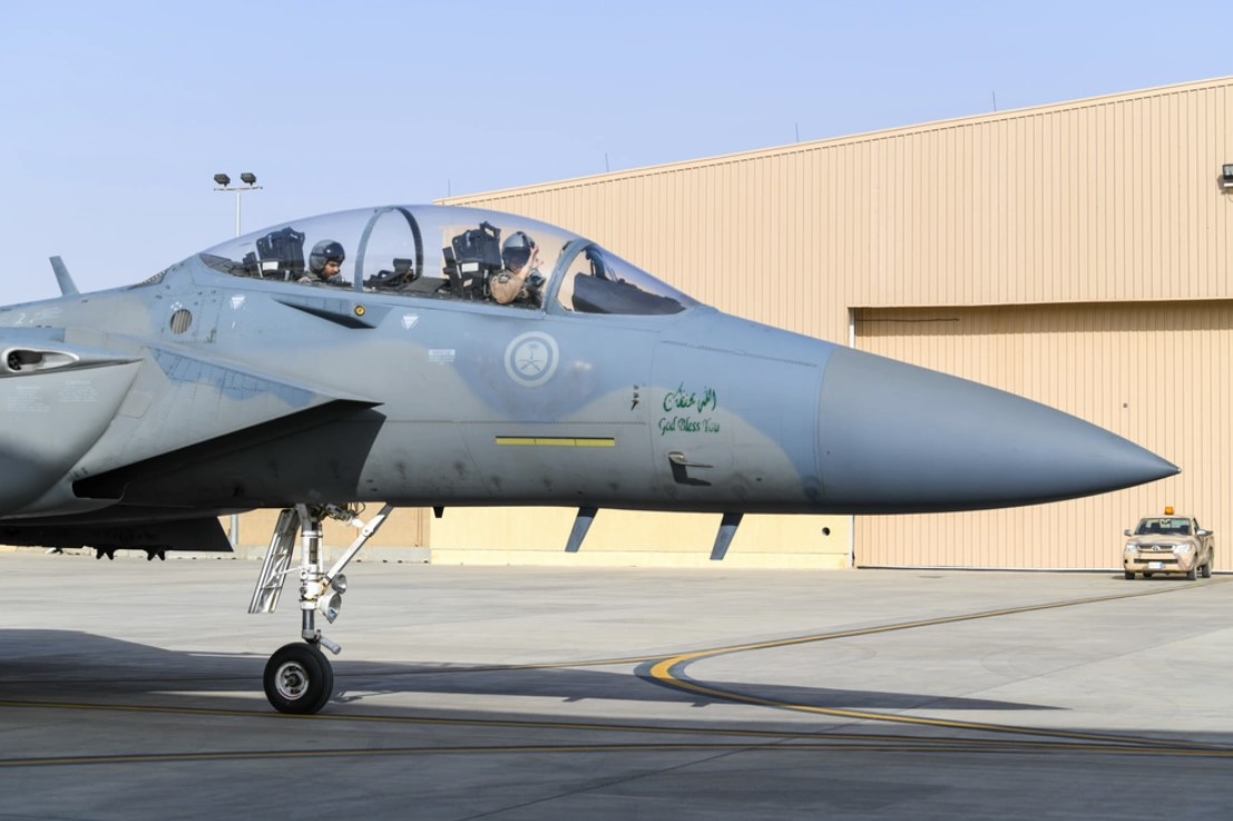 Saudi F-15SA Fighter Jet Crashes Near King Khalid Air Base Crew Killing ...